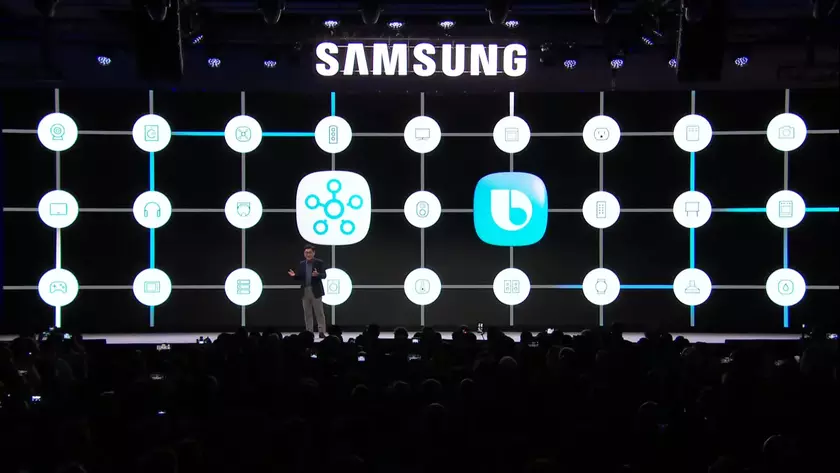 Samsung desvela el nuevo Bixby para el W25 y el W25 Flip en China