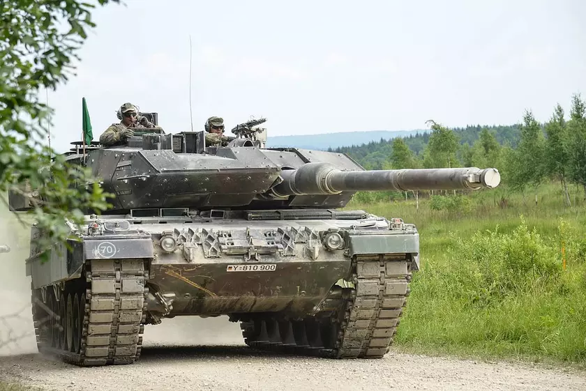 Ucrania recibirá 160 carros Leopard 1 y Leopard 2 para formar seis batallones de tanques ...