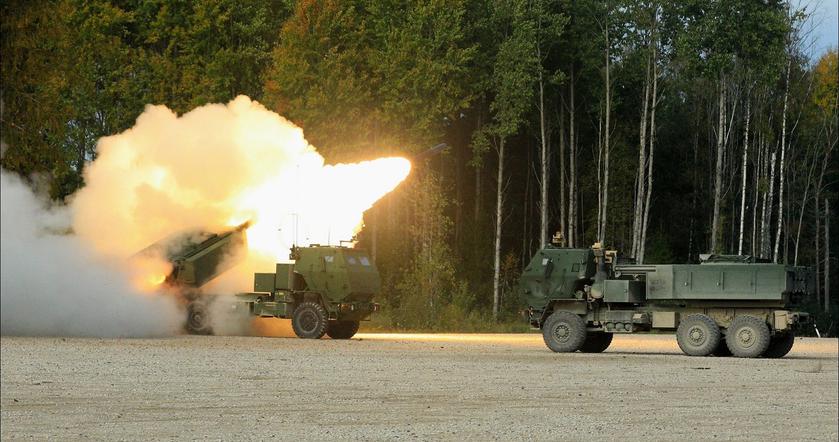 Estonia, junto con los M142 HIMARS, compra misiles balísticos ATACMS en ...