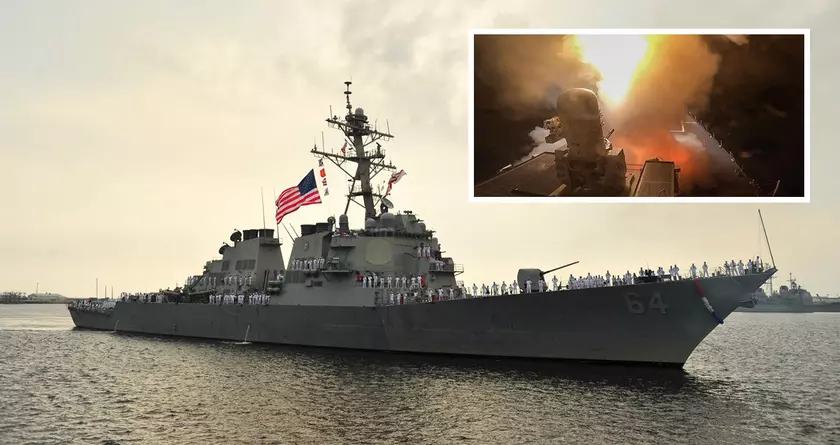 El destructor de clase Arleigh Burke USS Carney destruyó 15 drones y ...